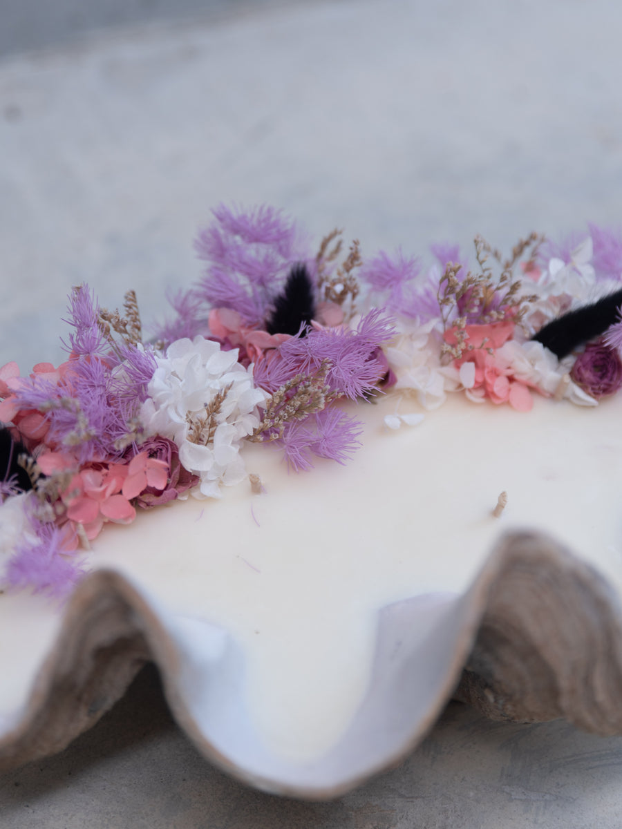 Colour Pop Giant Clam Candle - Vanilla & Black Raspberry – Wandering ...